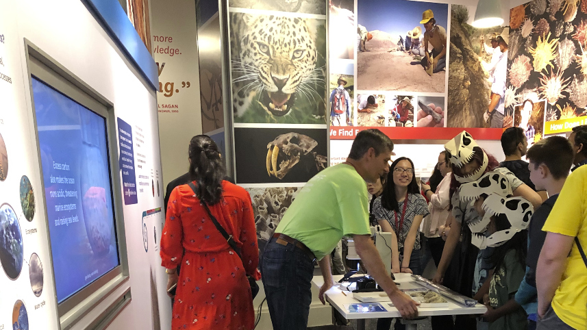 Equipping Smithsonian volunteers to tackle challenging conversations ...